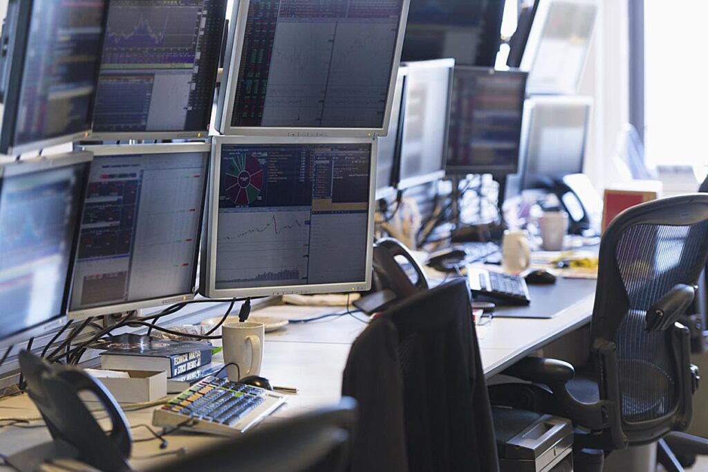 Candlestick Charts are Bar Chart Variations that Are More Visual - MN ...